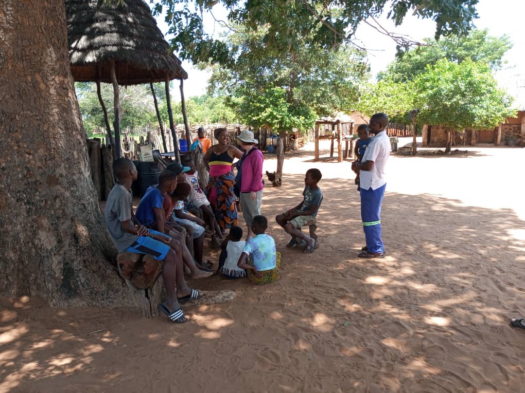 Mukuni Village Tour - Dingani Tours
