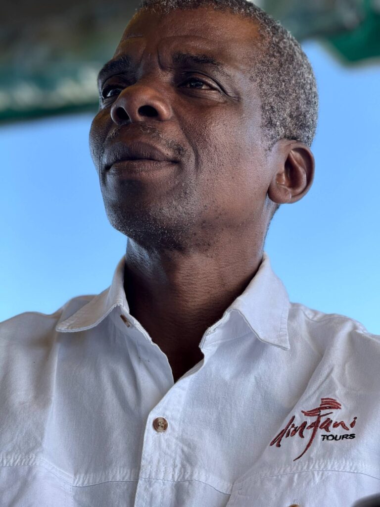 About - Dingani Tours